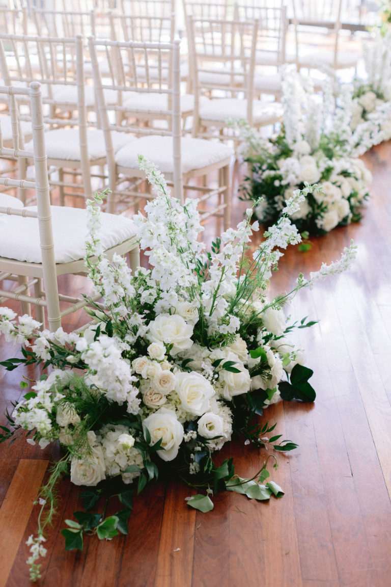 Wedding Florals 101: Tips and Tricks From A Wedding Planner