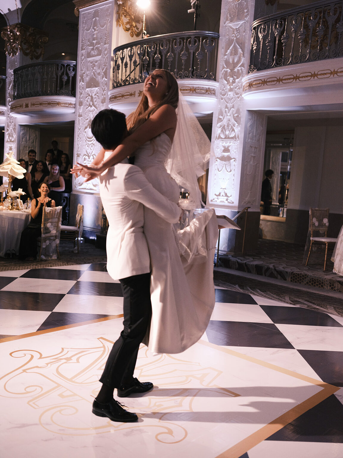 Artisan & Luxury Wedding in DC | Lex & Tim - allthedaintydetails.com